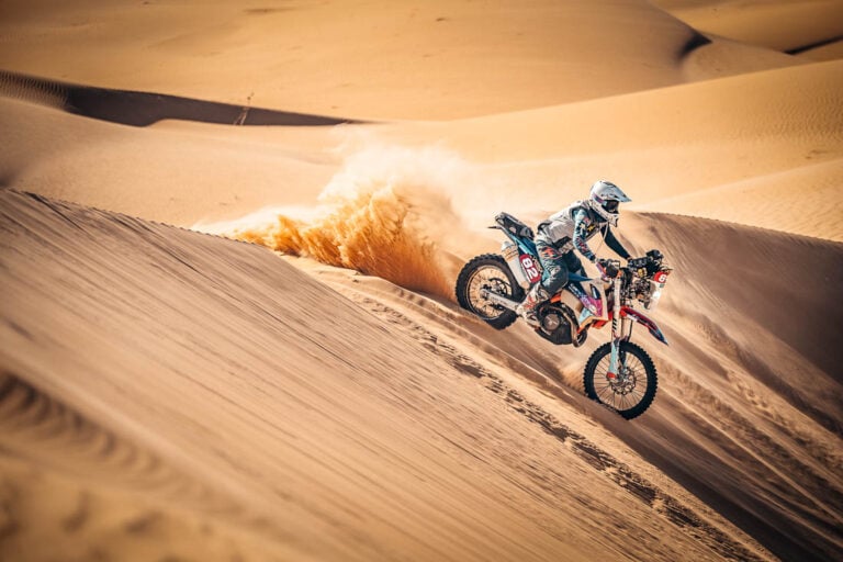 Stephanie Rowe: First Female to Finish Africa Eco Race In Malle Moto ...